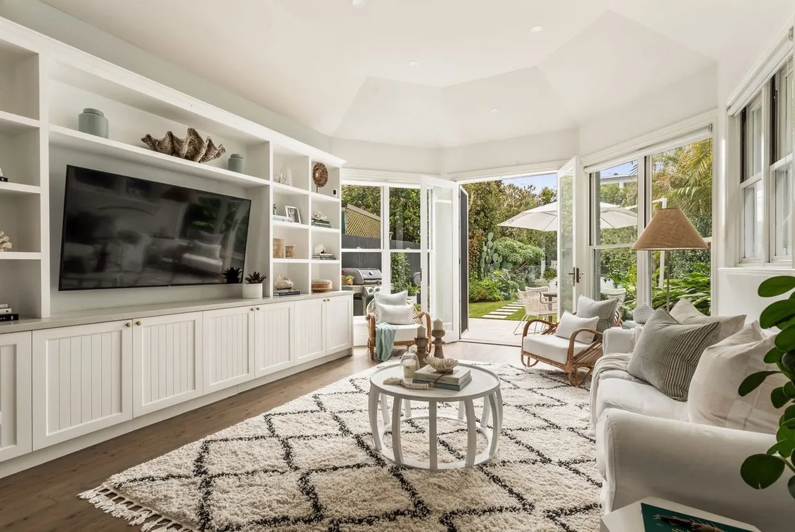 Charlie Albone And Juliet Love Sell Their $3.4m Maroubra Home | Home ...