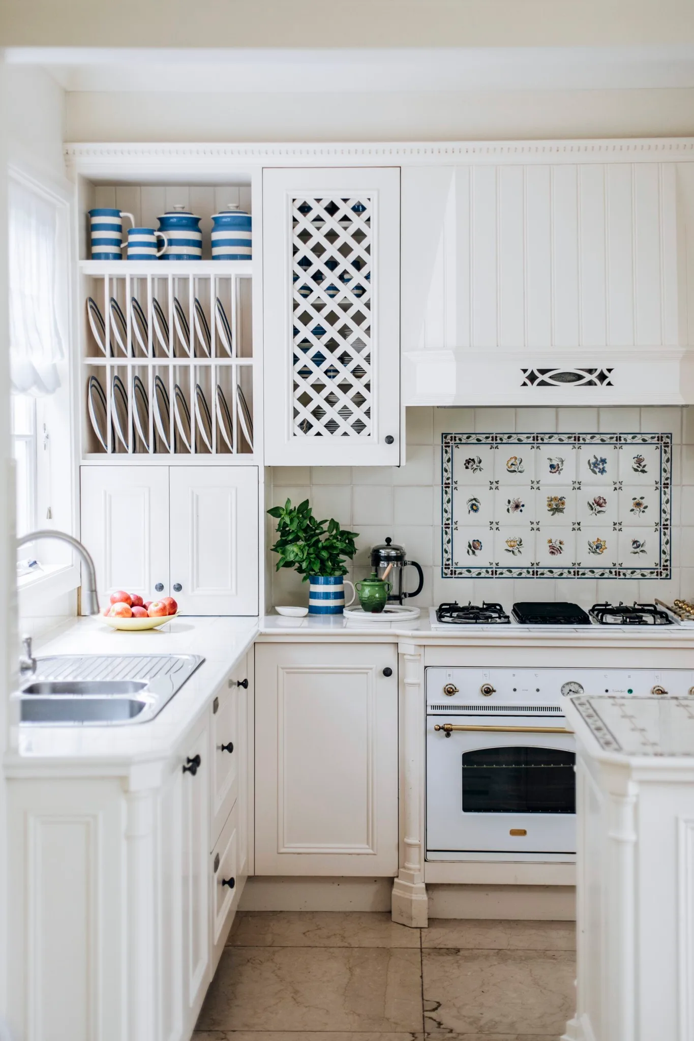 A Nantucket style home in Palm Beach comes with a family legacy | Home ...