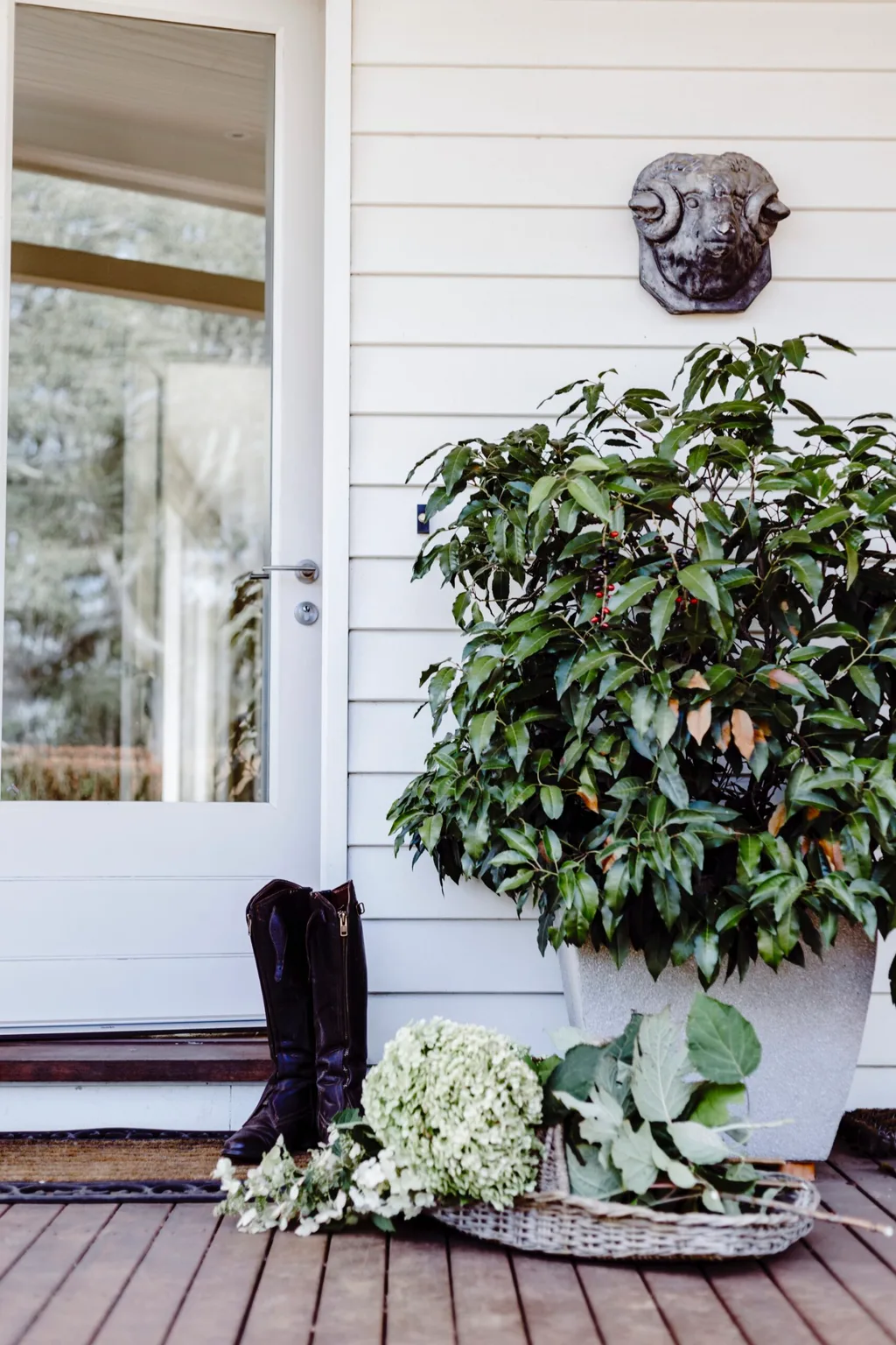 Inside a traditionally decorated homestead in Victoria | Home Beautiful