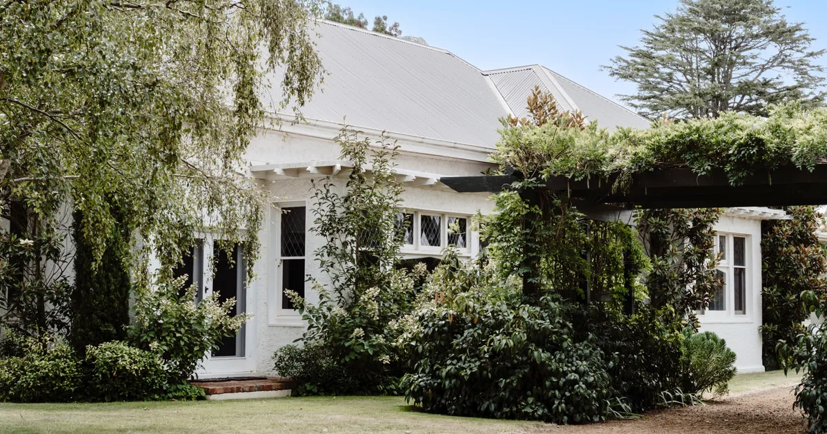 Inside a traditionally decorated homestead in Victoria | Home Beautiful