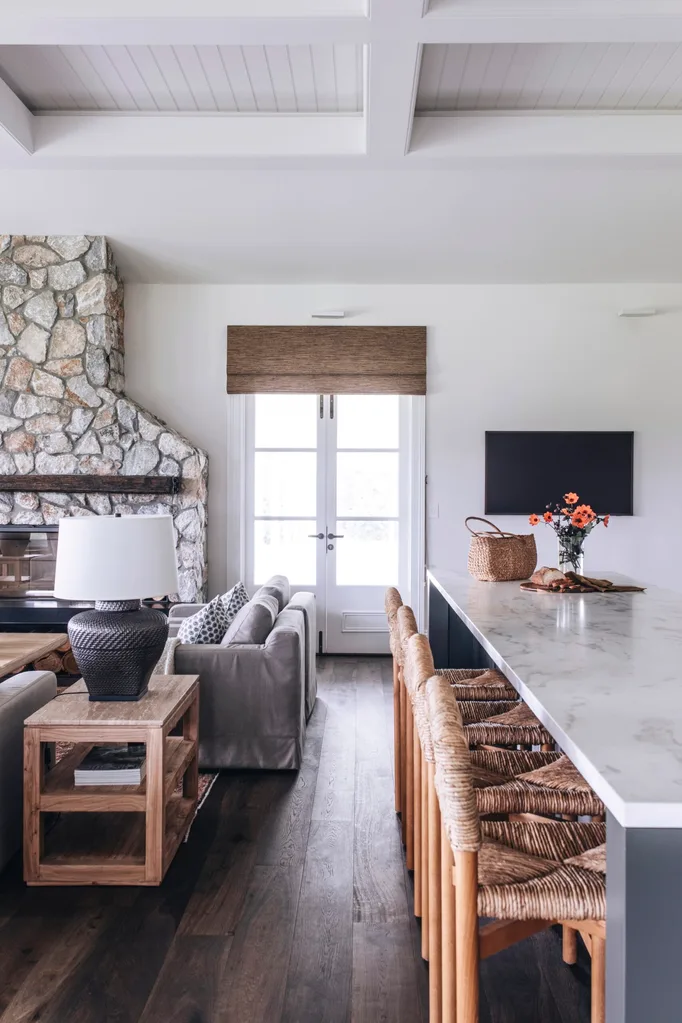 Inside a pretty Southern Highlands farmhouse that serves as a weekender ...