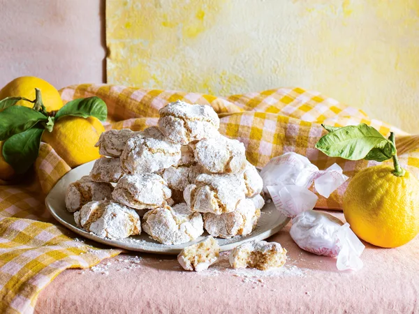 Tilly’s delicious apricot slice | Home Beautiful