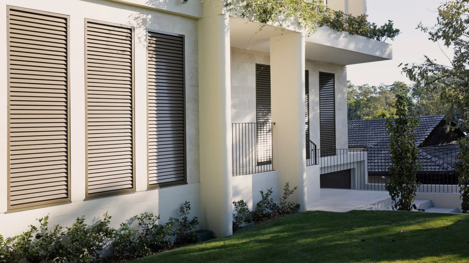 A sleek new build in Brisbane designed for the whole family| Home Beautiful