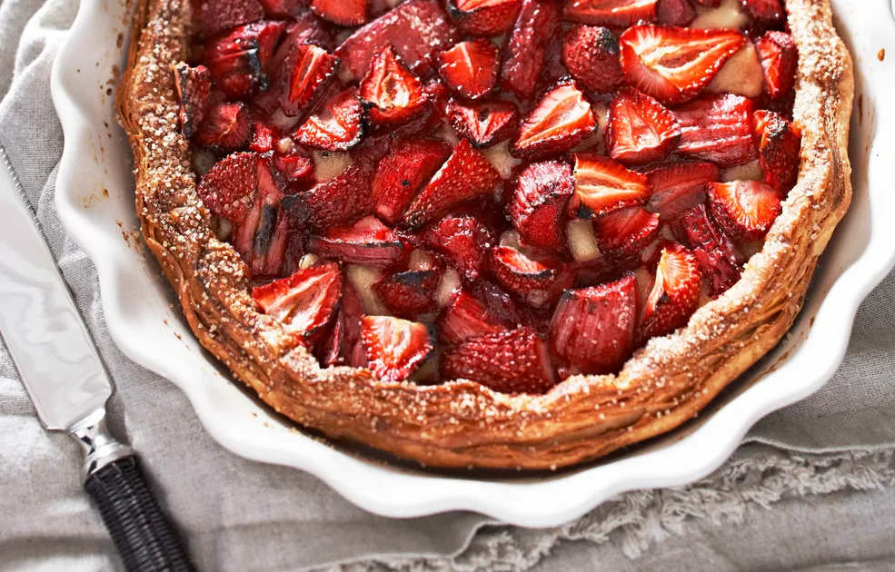 Rhubarb and strawberry almond tart Recipe | Home Beautiful