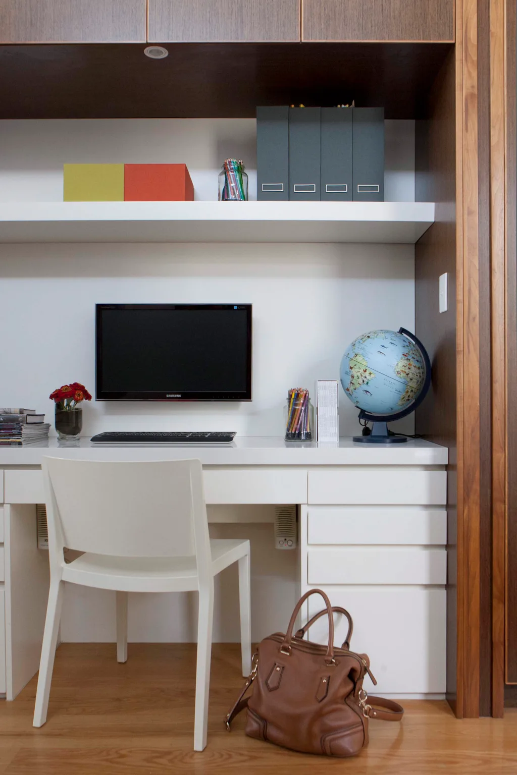 10 top tips to style and set up your home office