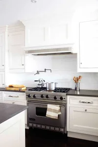 10 White Kitchens to Inspire Your Next Renovation