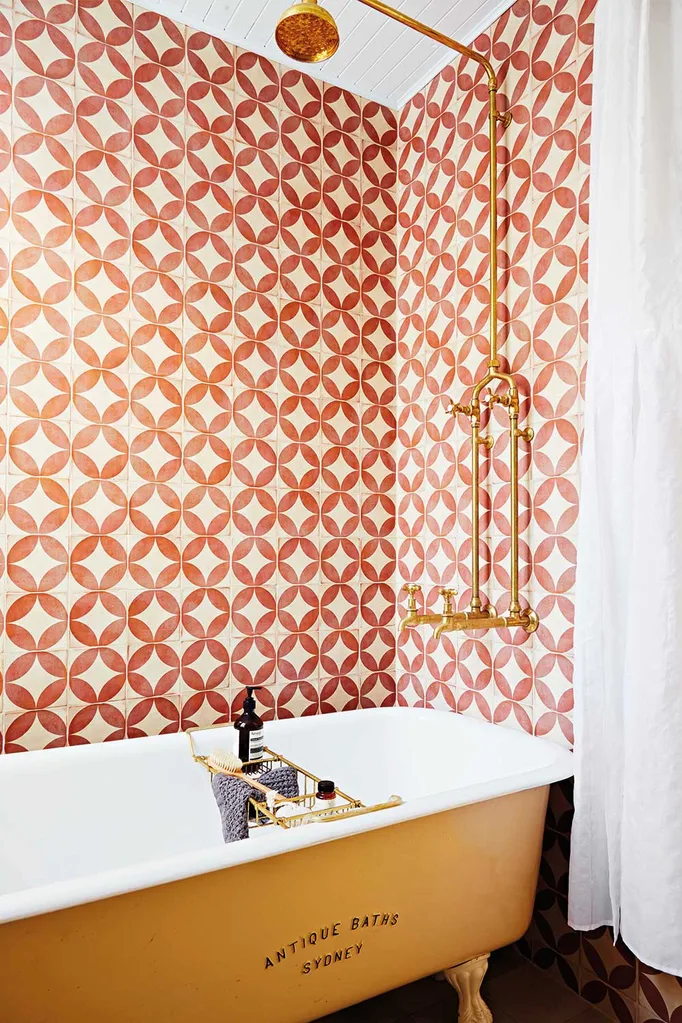 11 beautiful shower design ideas to incorporate into your bathroom ...