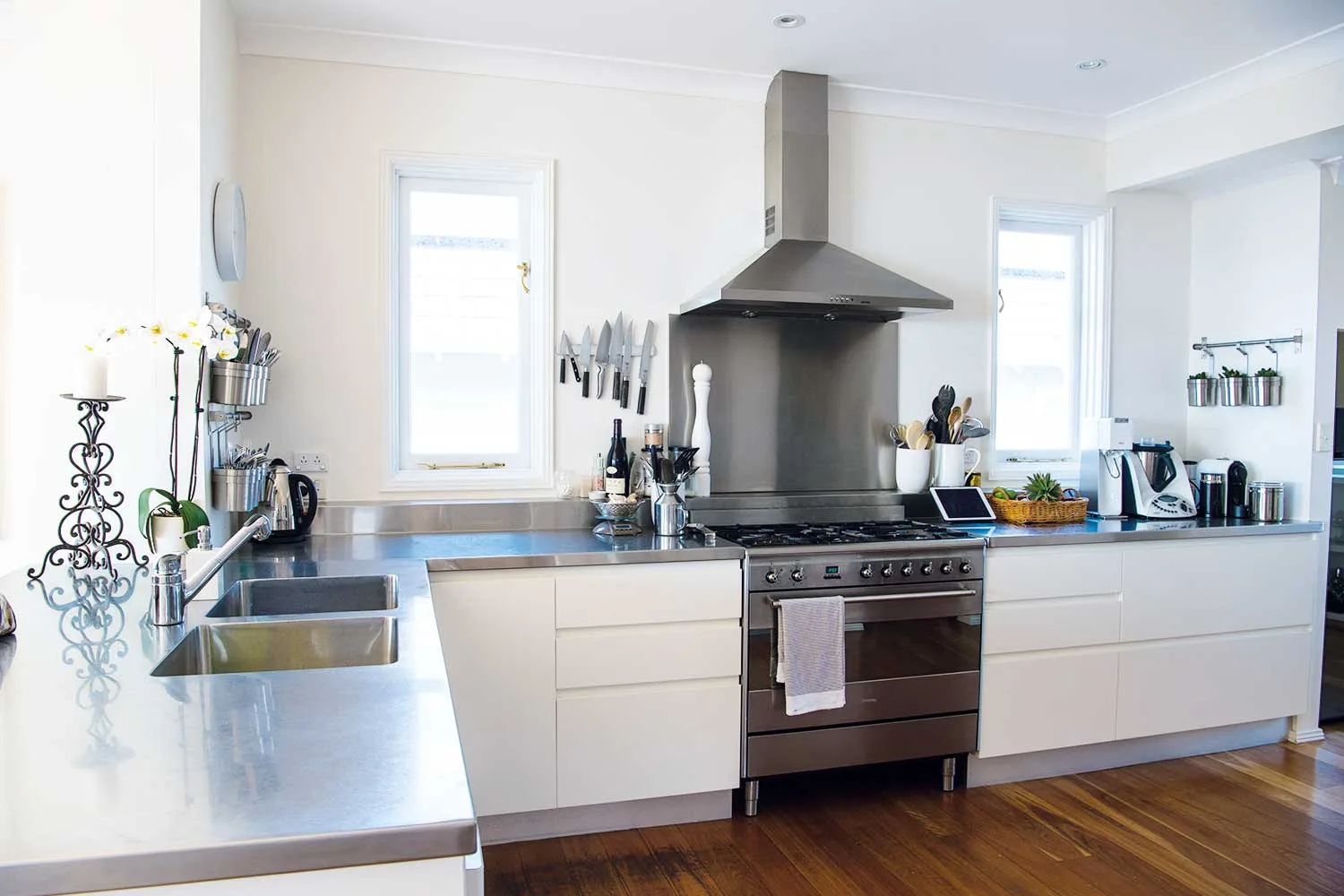 Tour Deborah Hutton’s soon-to-be renovated home