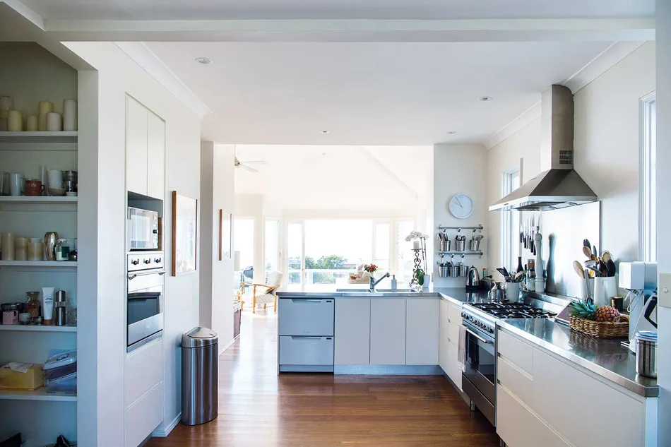 Tour Deborah Hutton’s soon-to-be renovated home