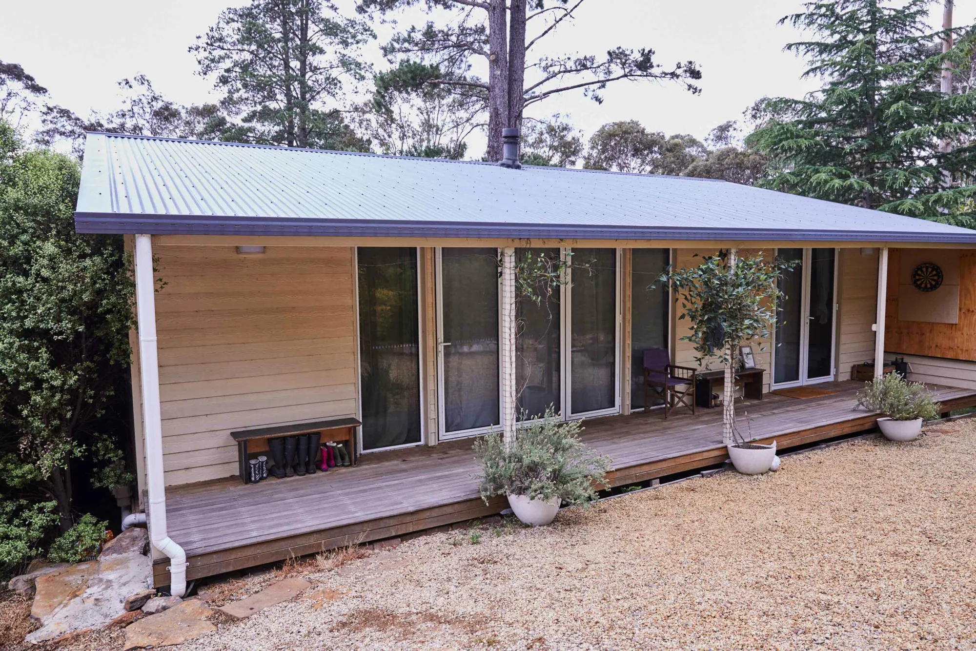 Before & after: a cabin renovation in the Blue Mountains