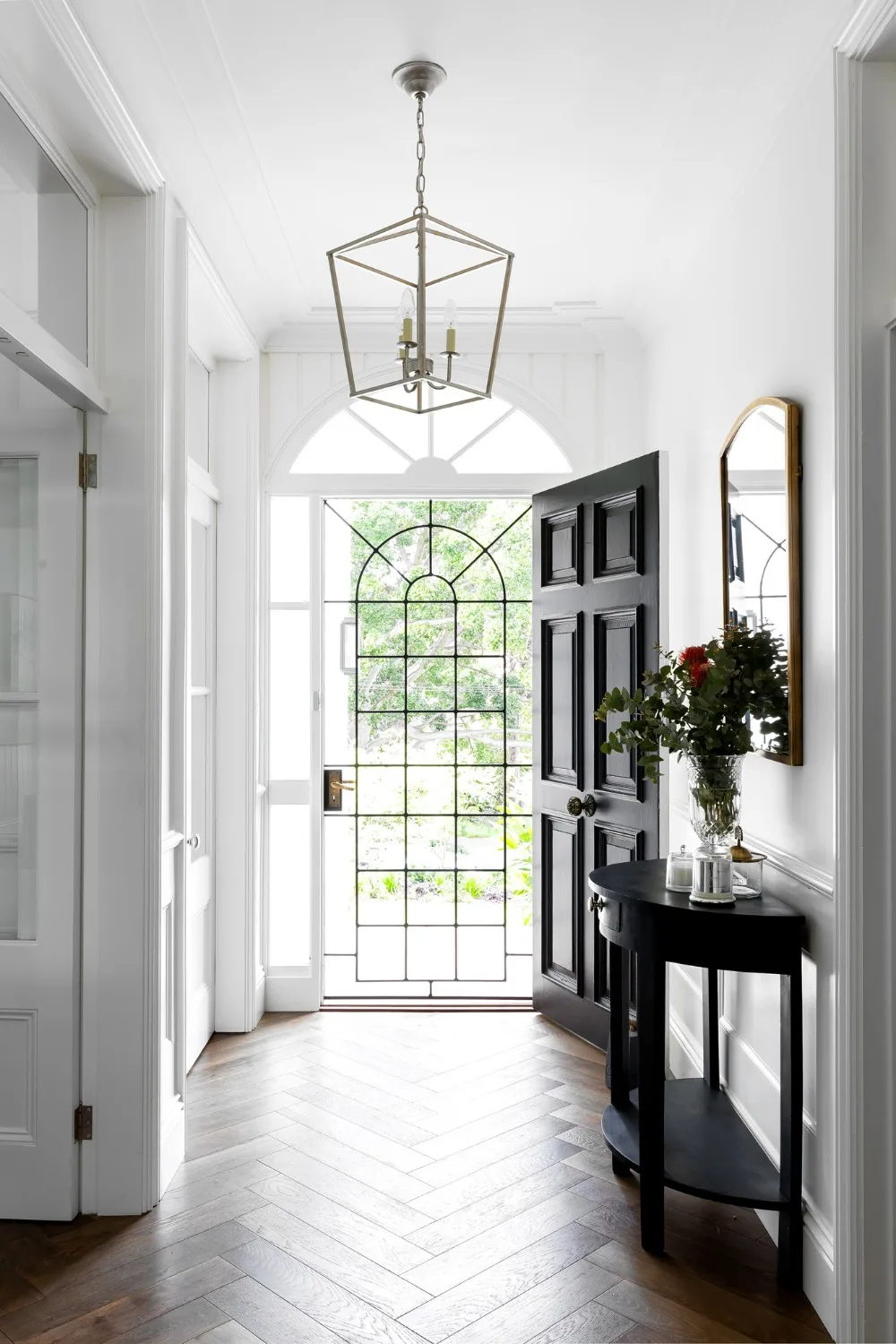 10 entryways that make a great first impression