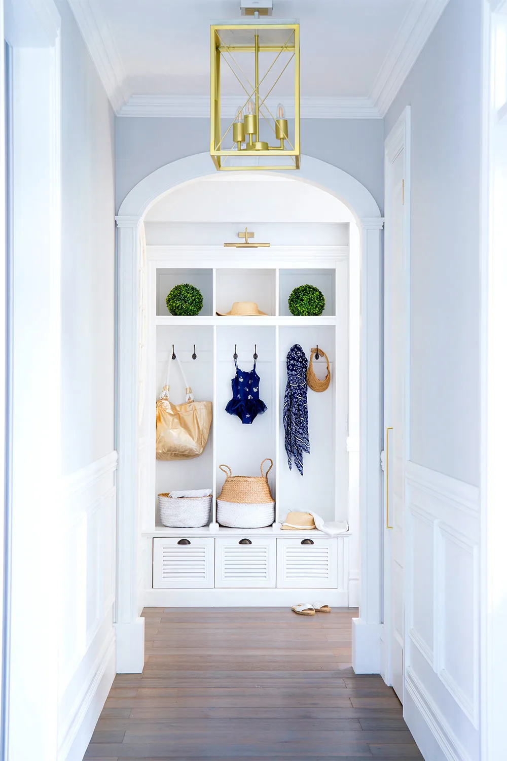 7 stylish ideas to create an inviting entryway