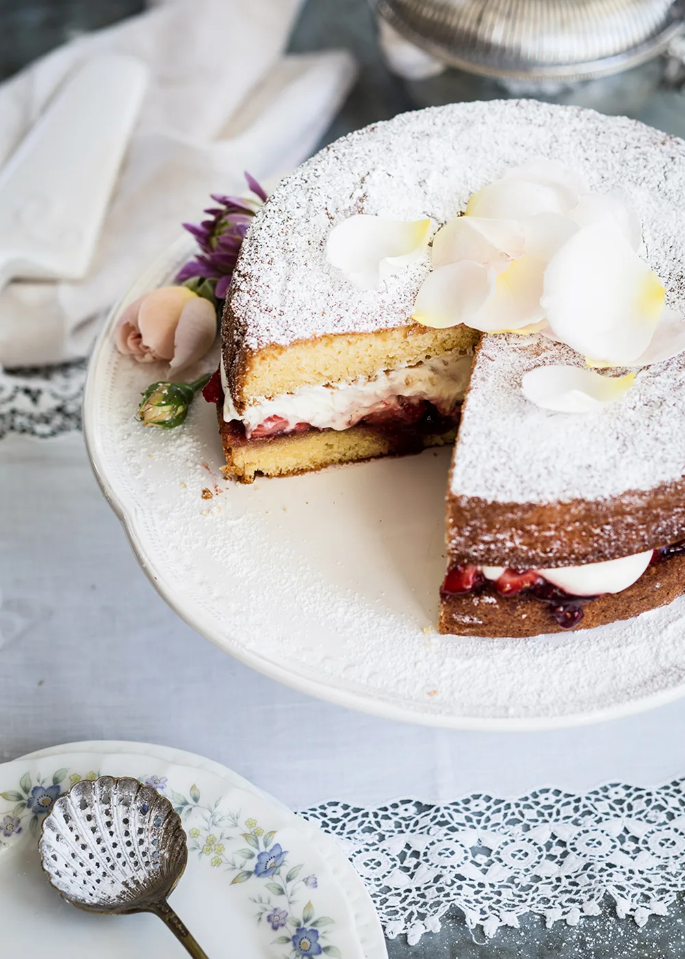 11 Irresistible Cake Recipes for Mother’s Day