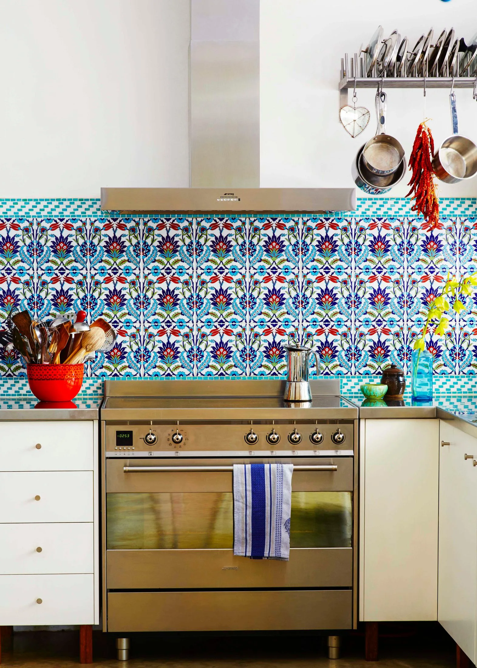 Masterchef Judge Poh’s Colourful Adelaide Home