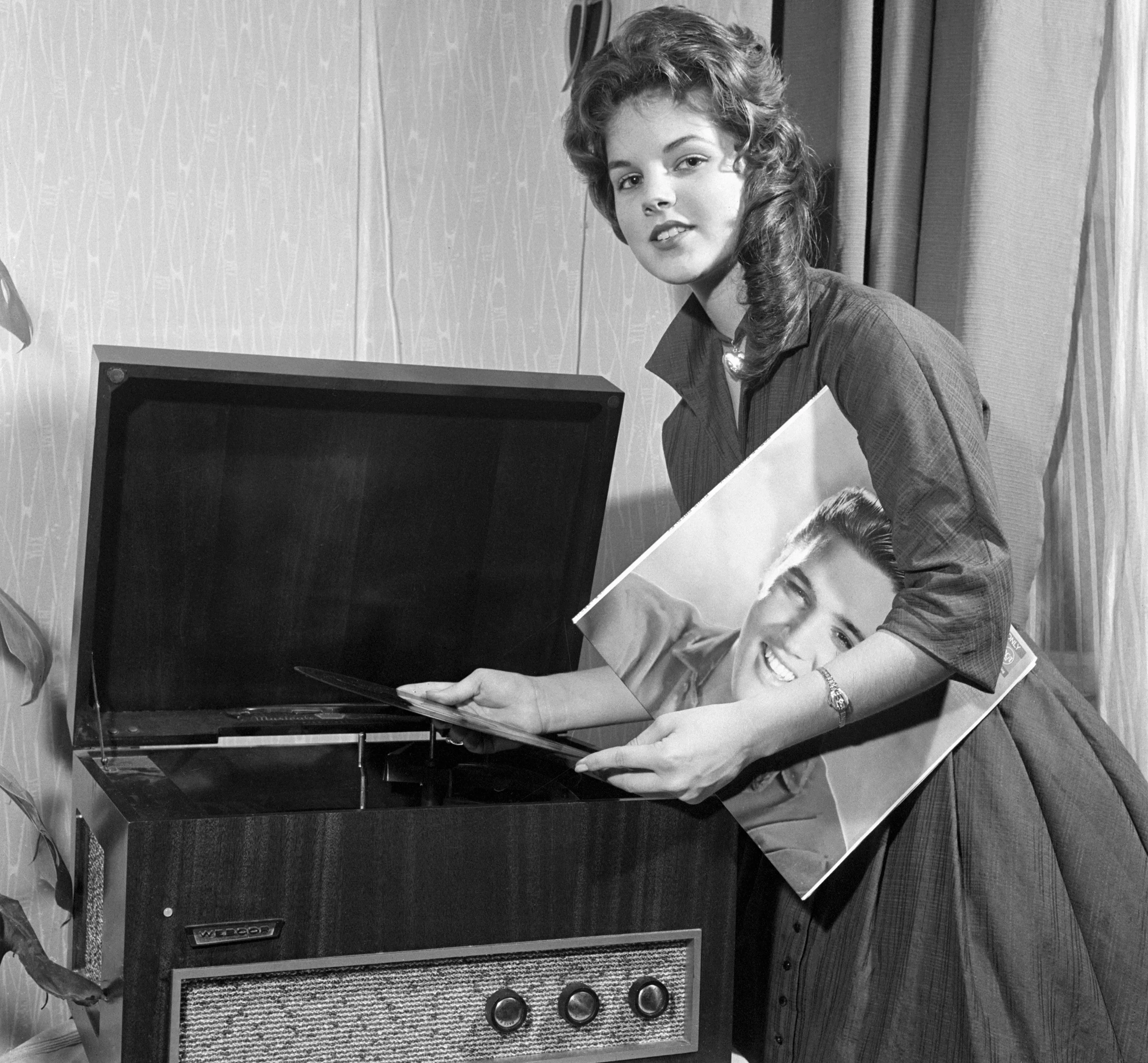 Elvis and Priscilla Presley: True Romance Story