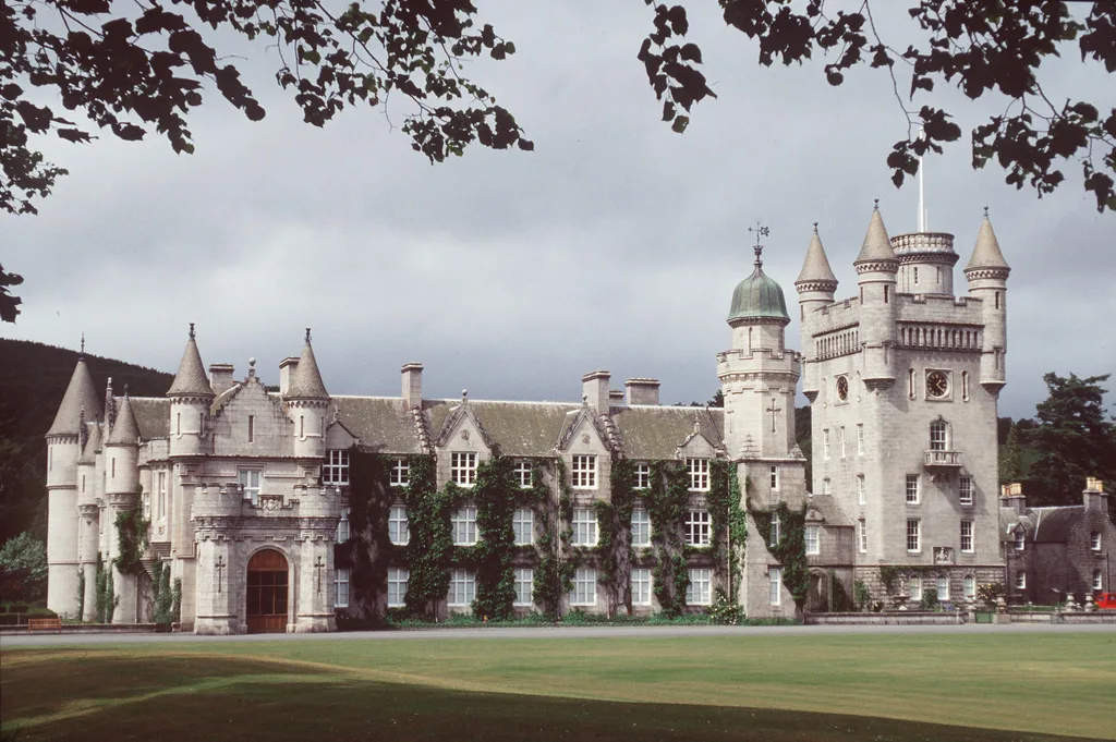 Balmoral Castle: The royal family set to open it to the public | AWW