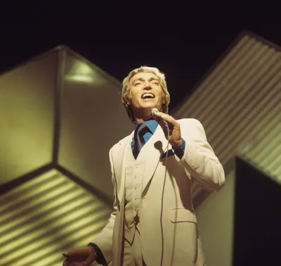 Remembering the Australian country singing legend, Frank Ifield - The ...
