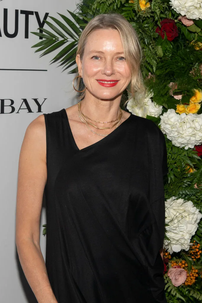 Naomi Watts releases new book on menopause - The Australian Women's Weekly