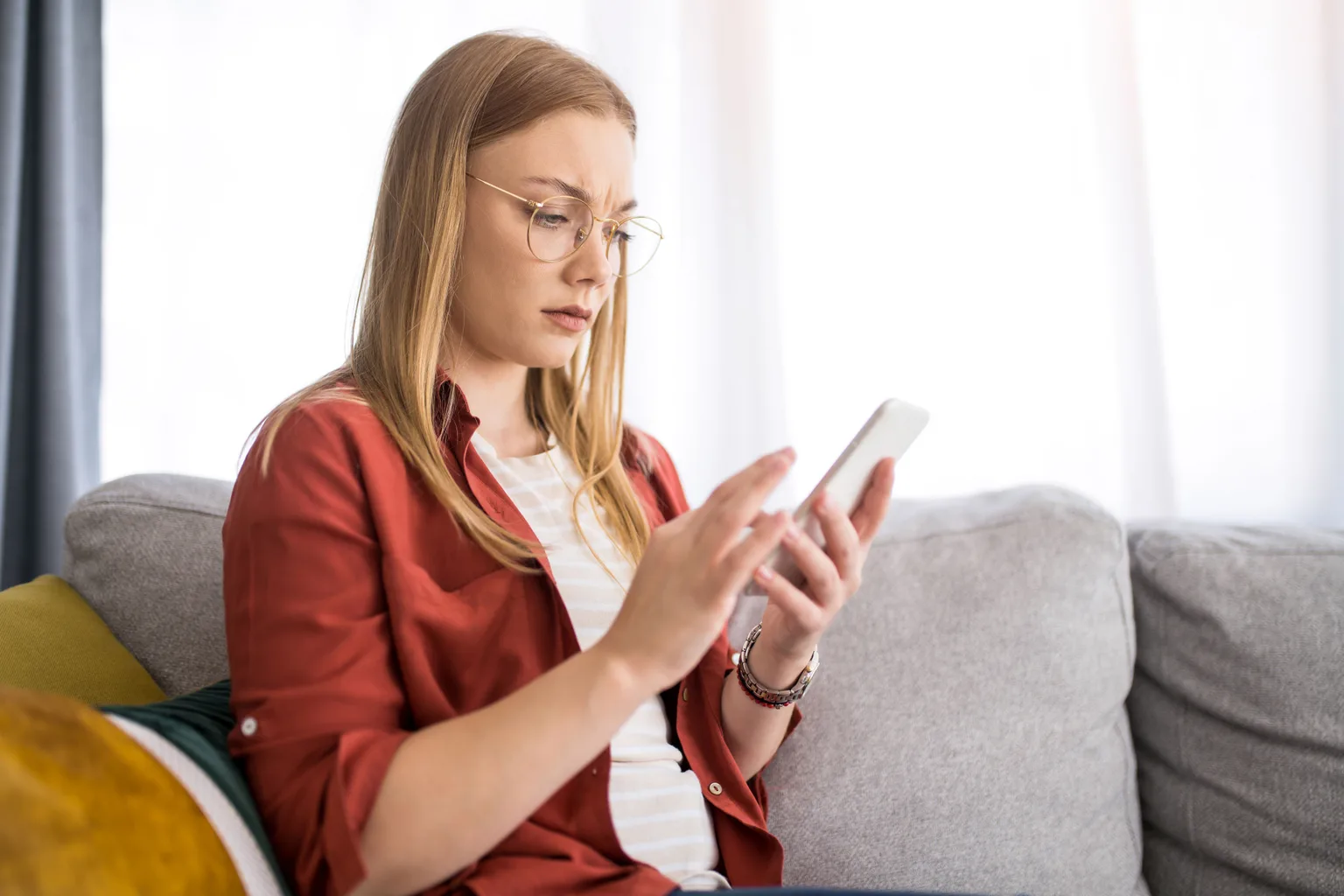 What is doxxing? A complete explanation | AWW