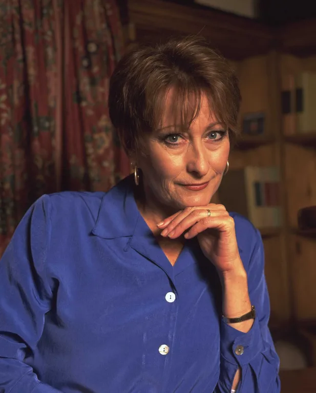 Lynne McGranger announces she’s leaving Home and Away | AWW