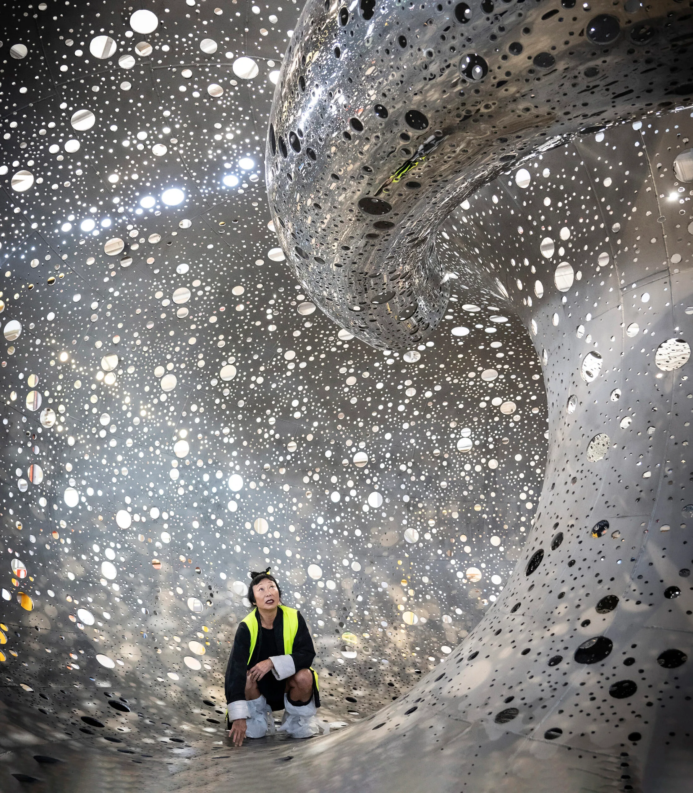 Lindy Lee on being one of Australia's most successful artists | AWW