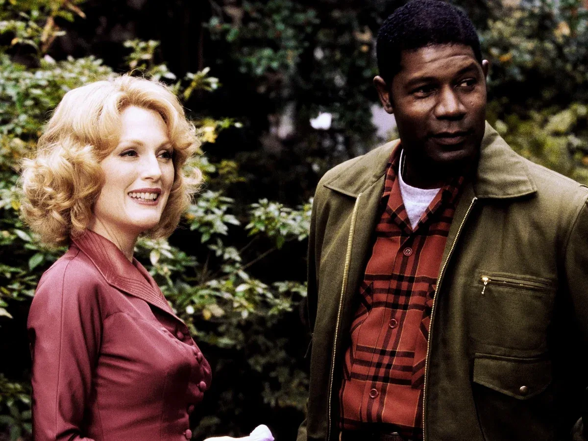 The 7 best Julianne Moore movies and TV shows | AWW