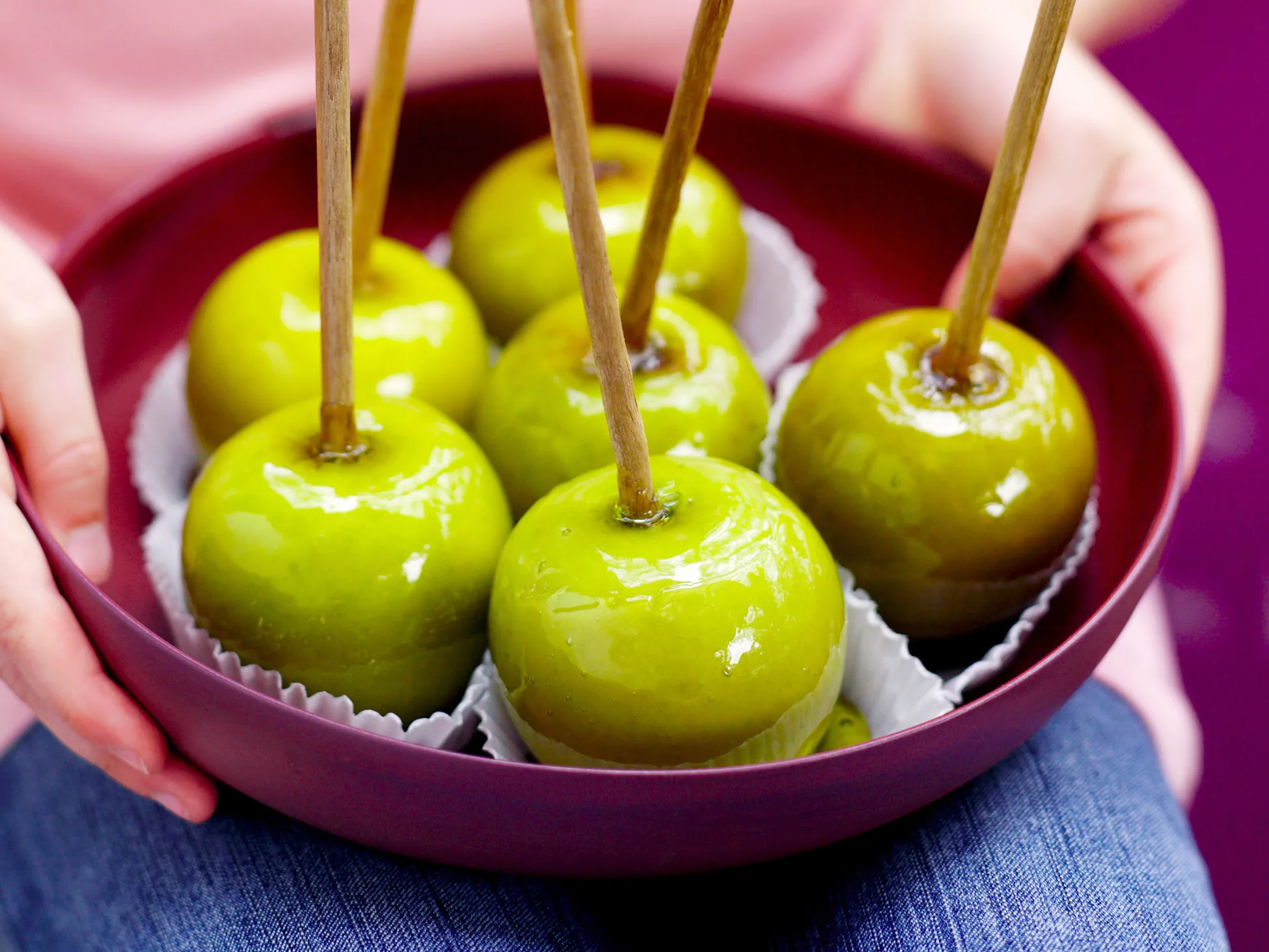 Toffee apples | Women's Weekly Food