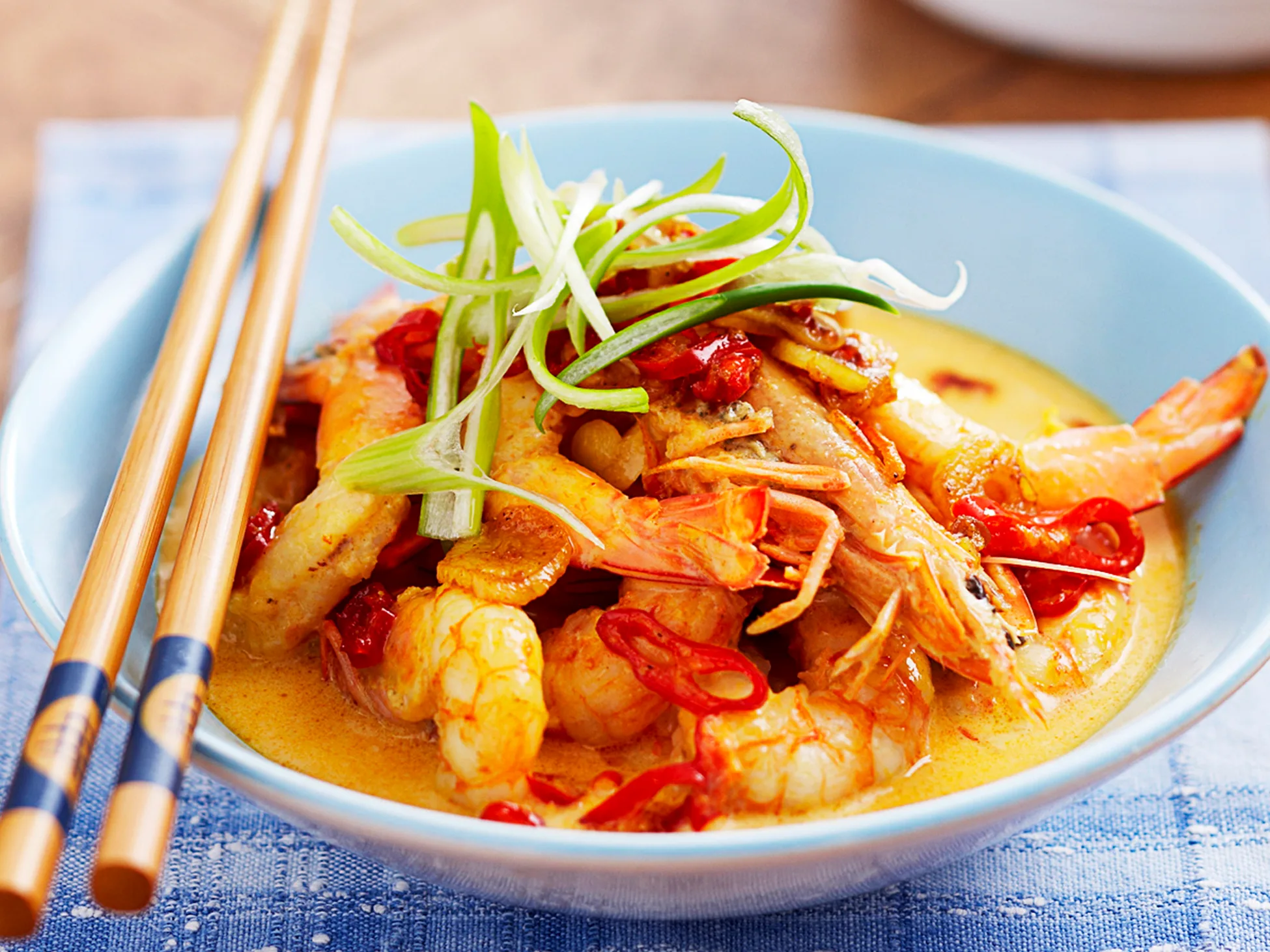 Creamy garlic and chilli prawns | Women's Weekly Food
