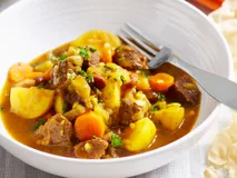 Sweet Beef Curry with Apple and Sultanas