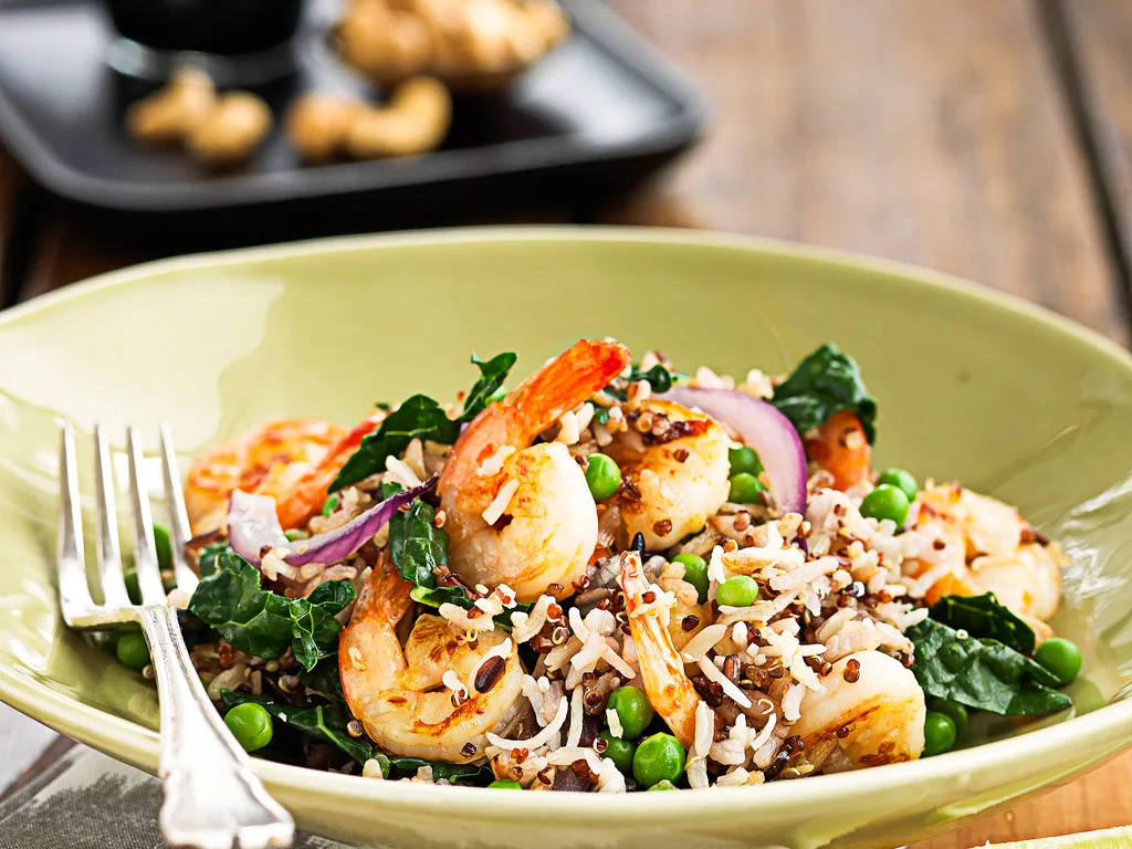 Fried wild rice with prawns and peas | Women's Weekly Food
