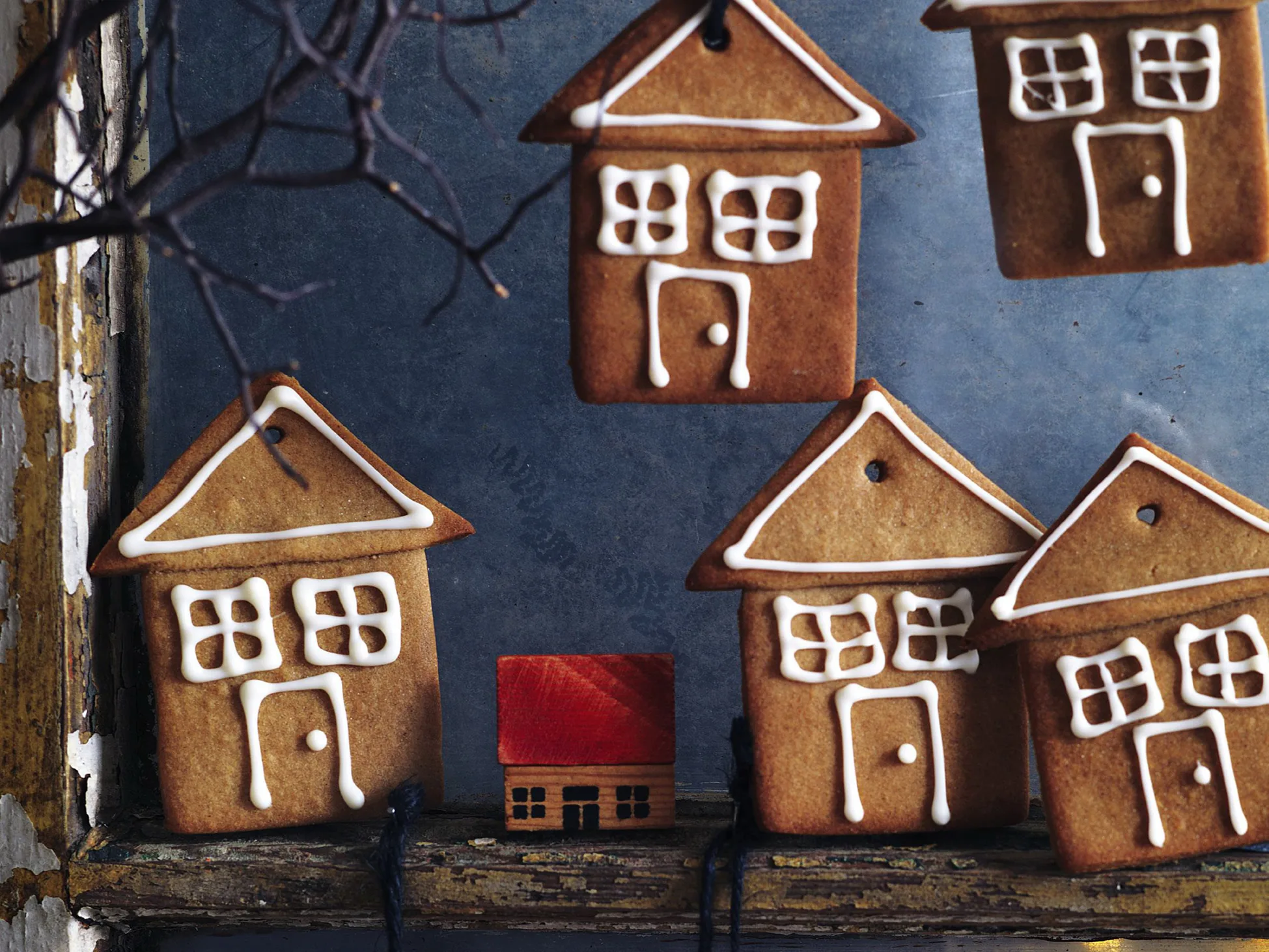 Easy gingerbread house recipe | Women's Weekly Food