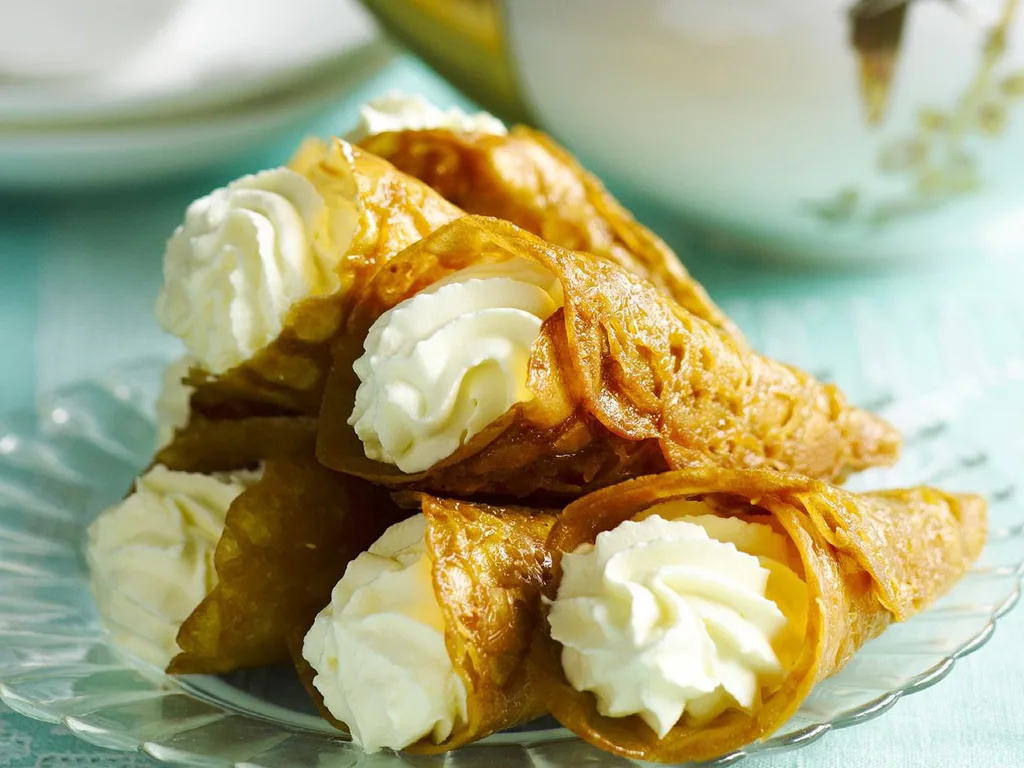 Brandy snaps | Women's Weekly Food