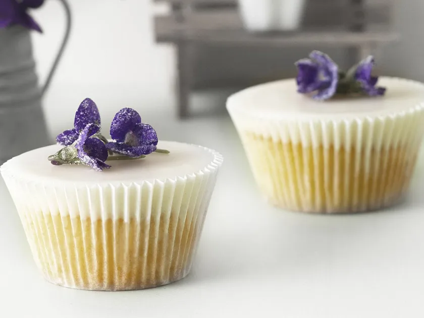 Cupcakes with Lemon Icing and Sugared Violets Recipe