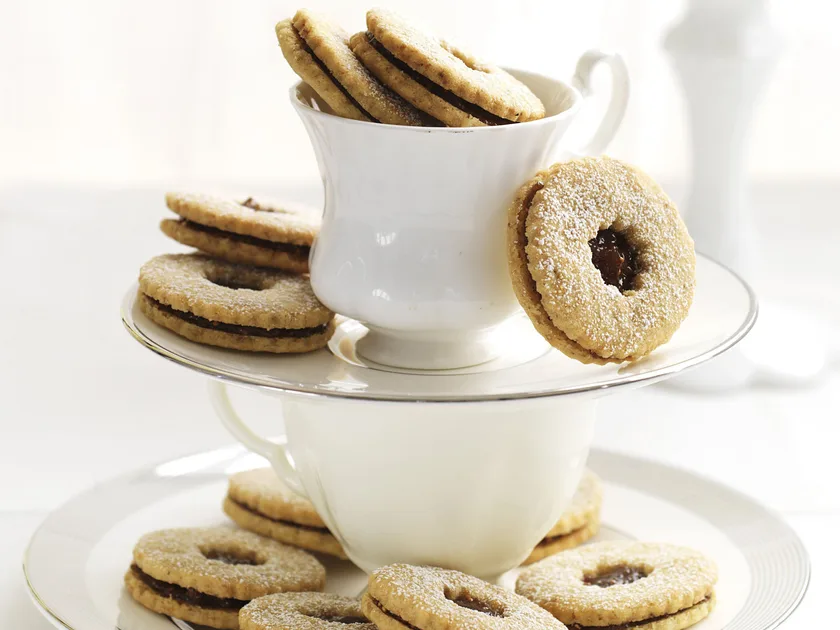 Linzer biscuits | Women's Weekly Food