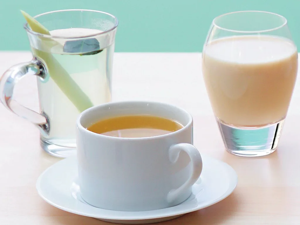 Lemongrass and makrut lime tea | Women's Weekly Food