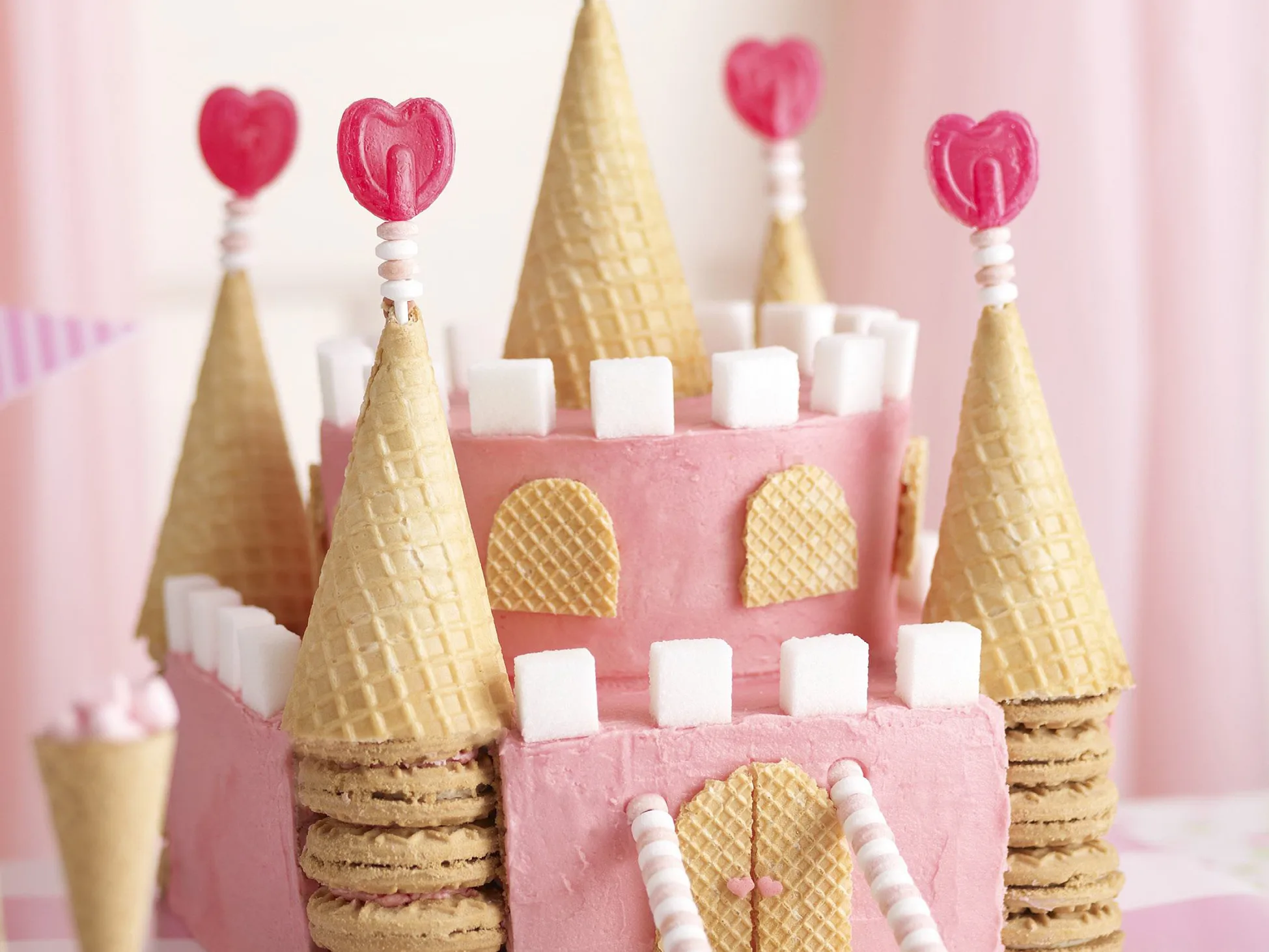 10 castle cakes the kids will love | Women's Weekly Food