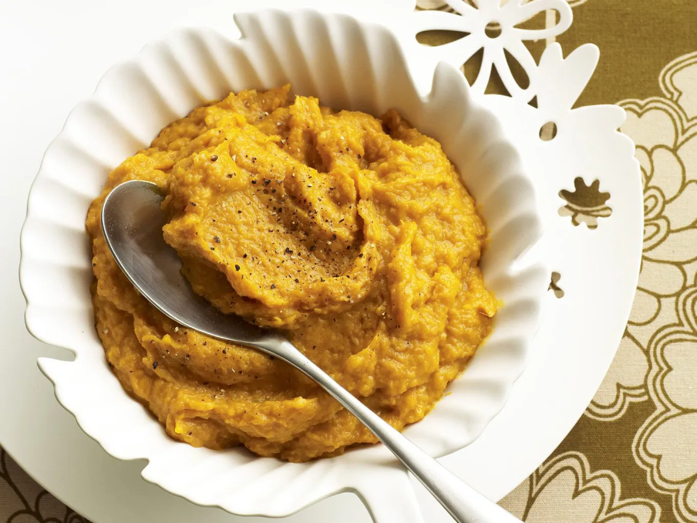 Roast pumpkin and ginger mash | Women's Weekly Food