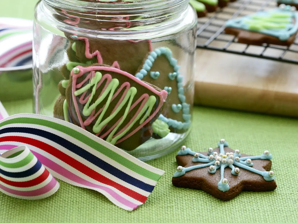 Christmas gingerbread biscuits | Women's Weekly Food