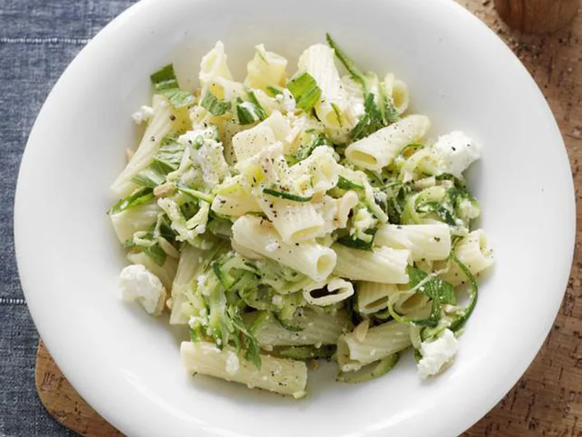 Rigatoni with zucchini, lemon and mint | Women's Weekly Food