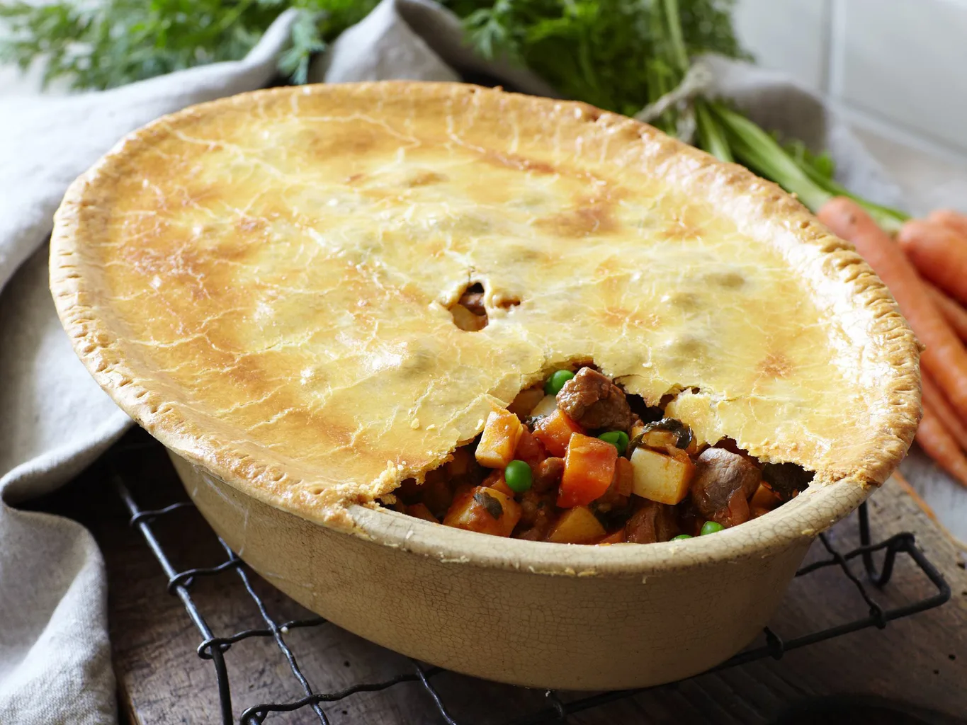 Chunky beef and vegetable pie | Women's Weekly Food