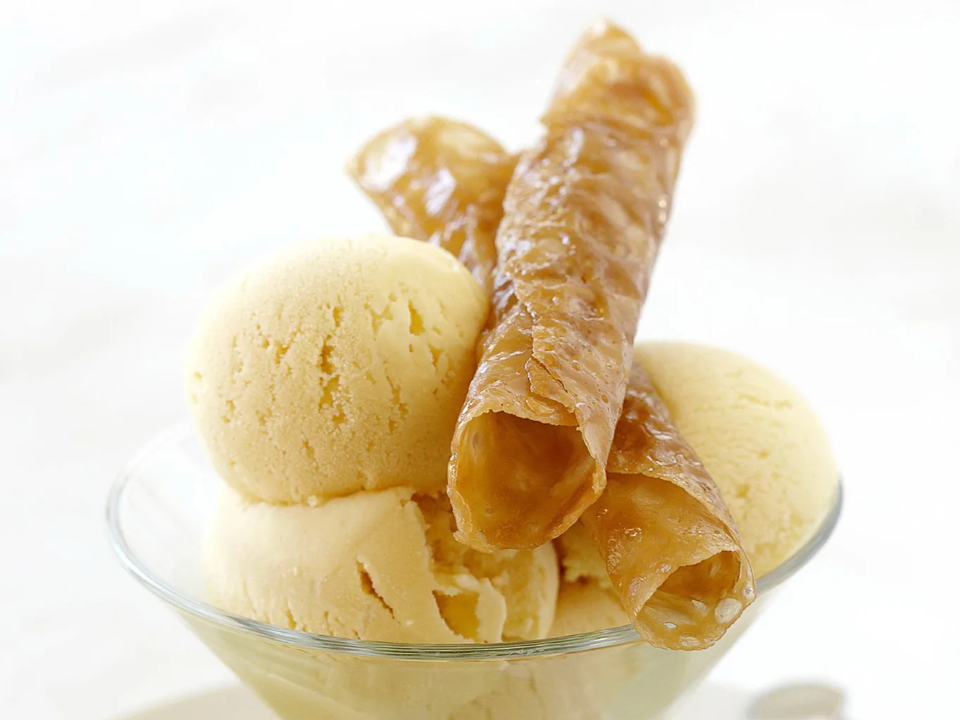 Maple syrup ice-cream with maple snaps | Women's Weekly Food
