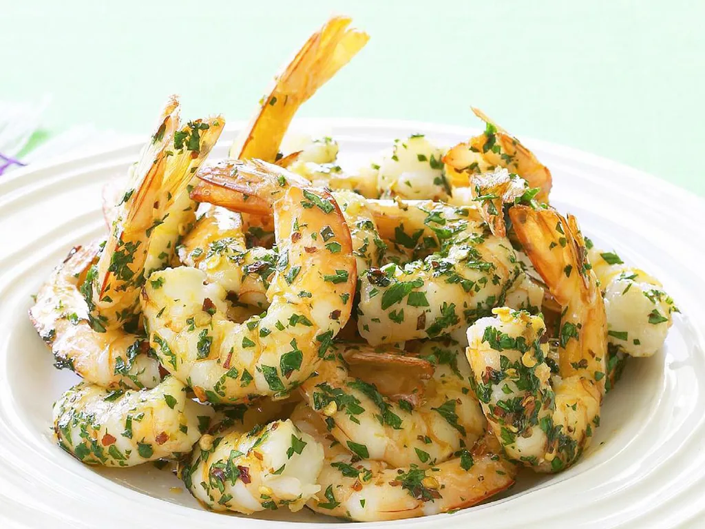 Chilli prawns with lemon garlic mayonnaise