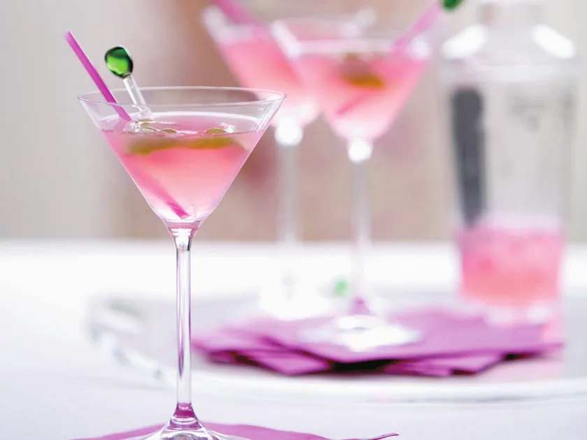 Apple cranberry cosmopolitan | Women's Weekly Food