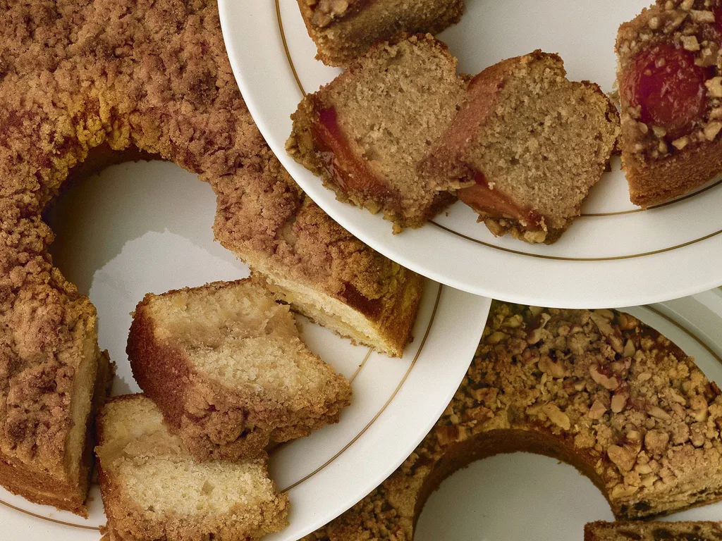 Pineapple crunch cake | Women's Weekly Food