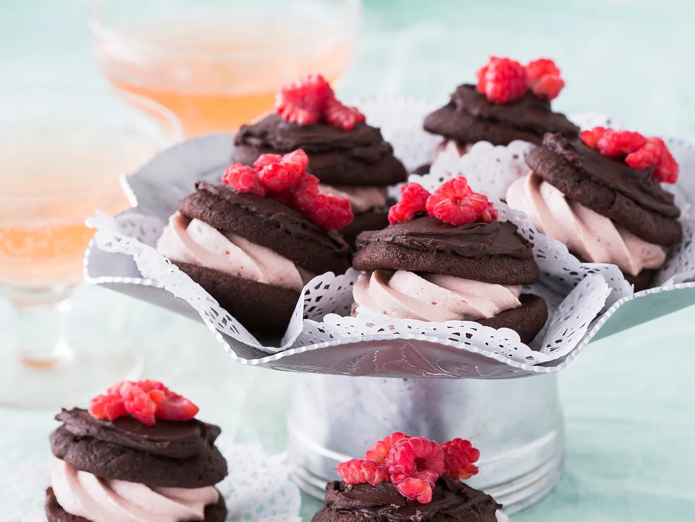 Chocolate raspberry kisses | Women's Weekly Food