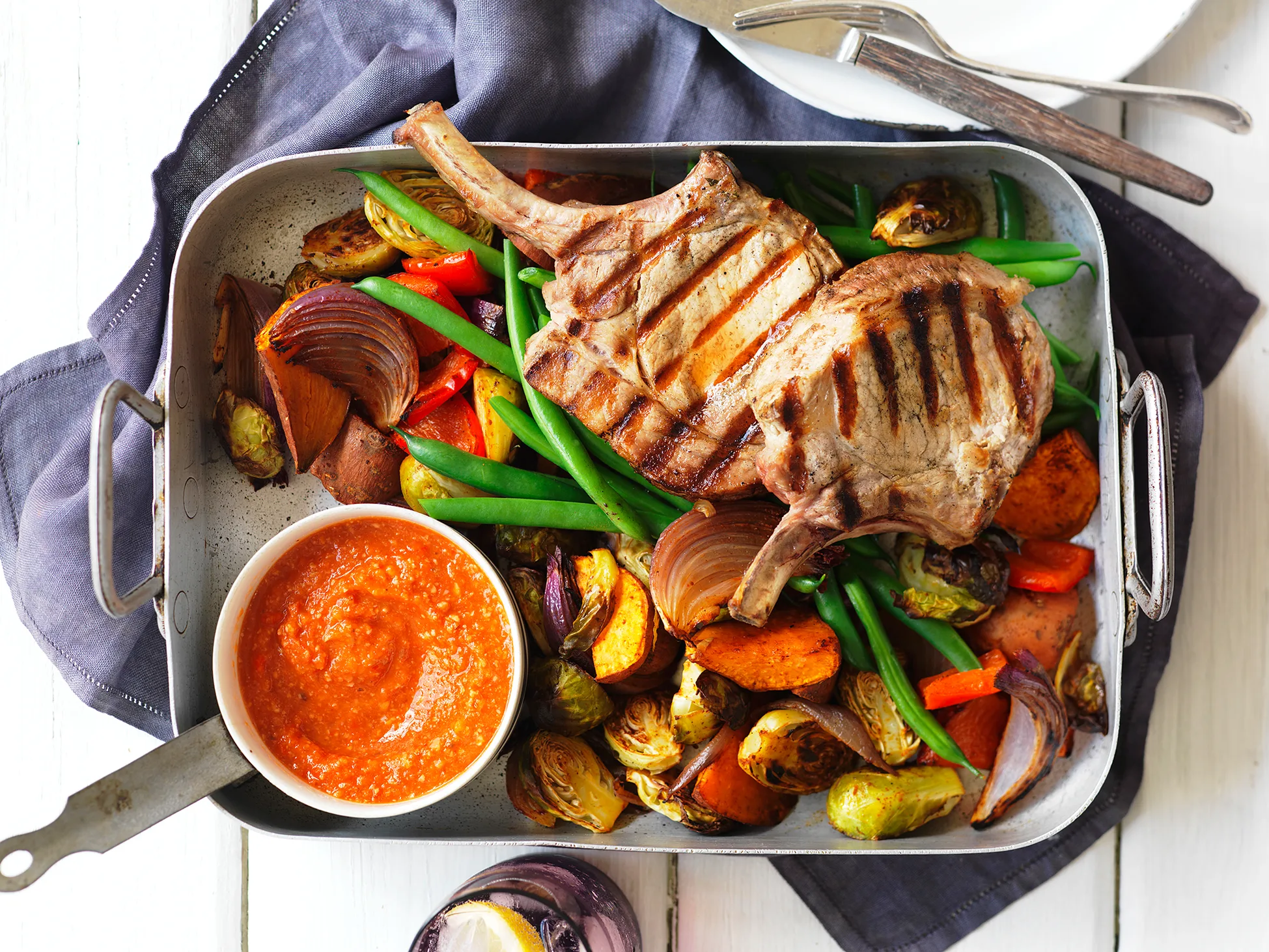 Pork cutlets with apple berry sauce | Women's Weekly Food