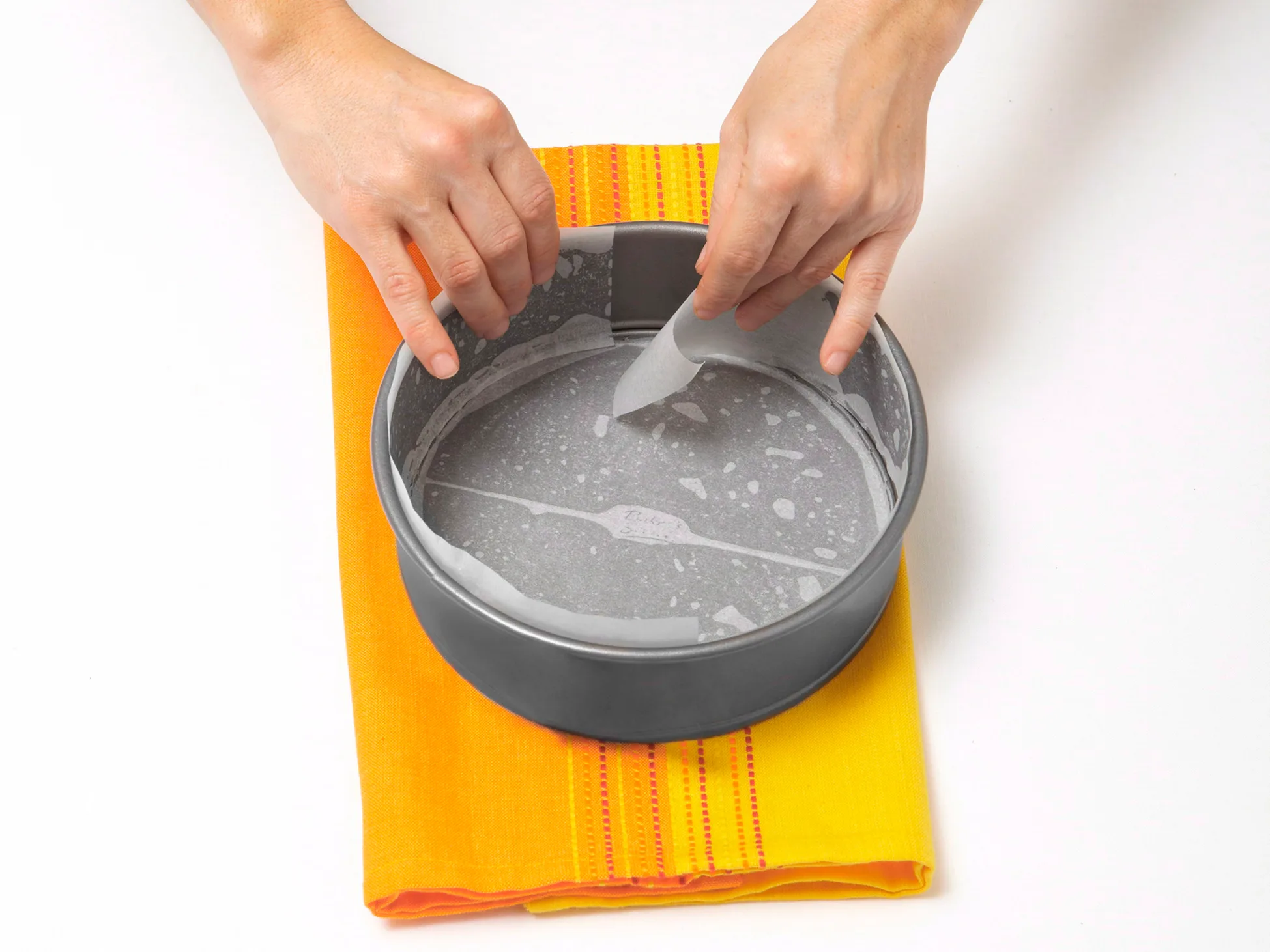 Baking 101: Cake tins and baking pans | Women's Weekly Food