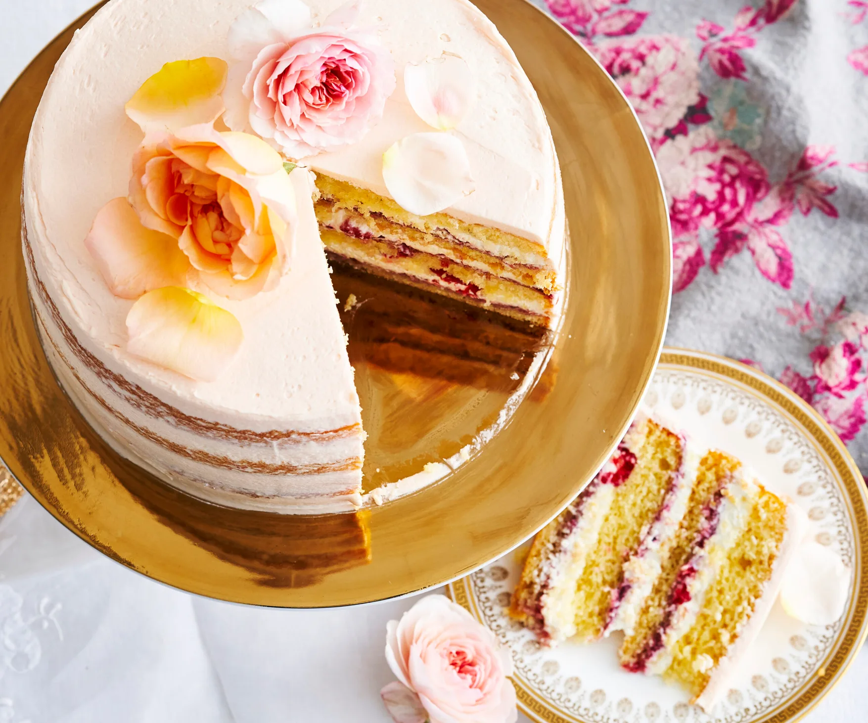 Feather Sponge Cake with Passionfruit Icing