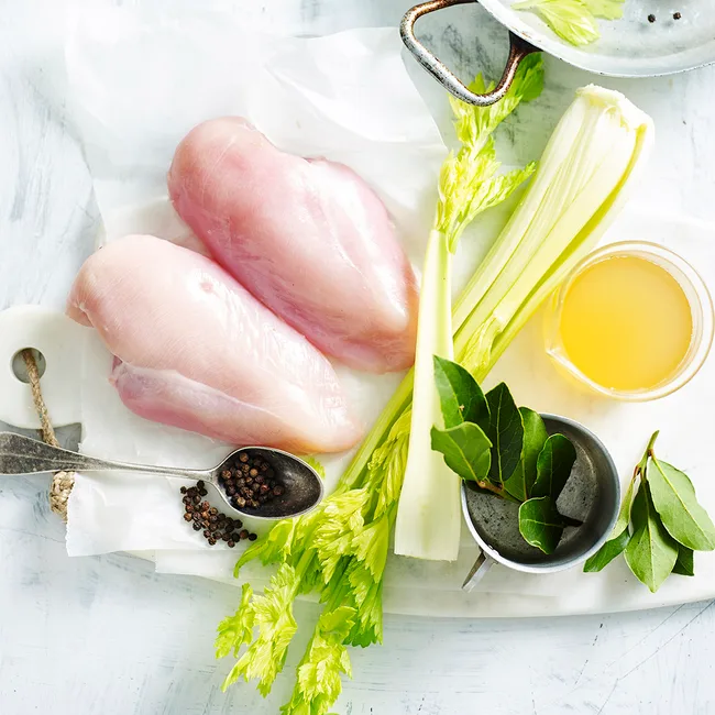 How to poach chicken perfectly | Women's Weekly Food