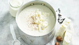 How to make bechamel sauce | Women's Weekly Food